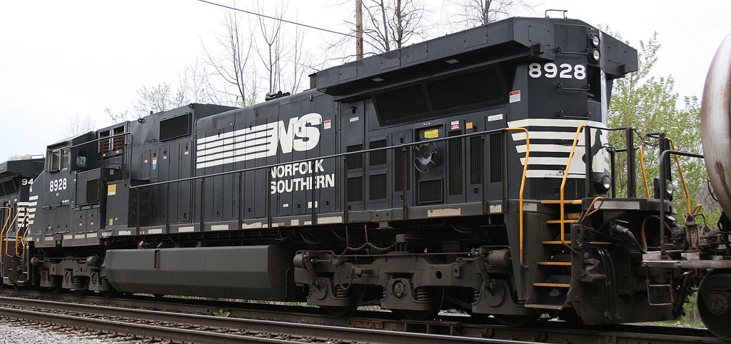 NS 8928